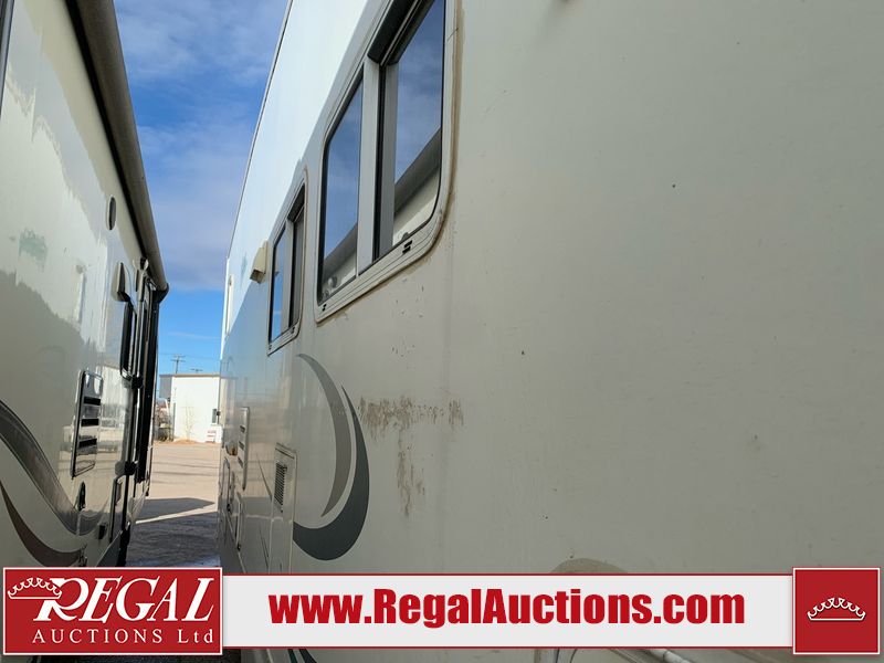 Regal Auctions: 2005 GENERAL COACH-WEST CITATION SUPREME